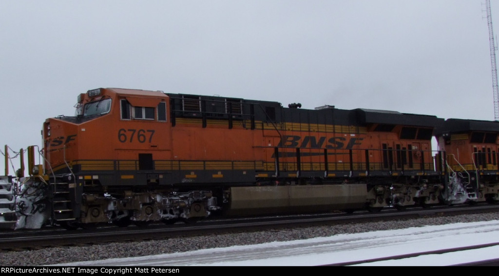 BNSF 6767